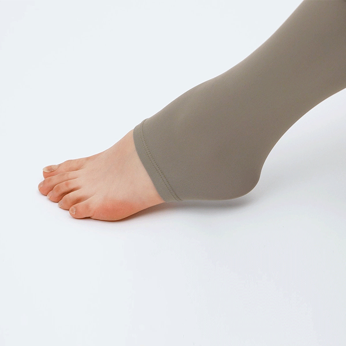 Black Label Signature 330N Line Pocket Leggings - Milky Tangerine ...